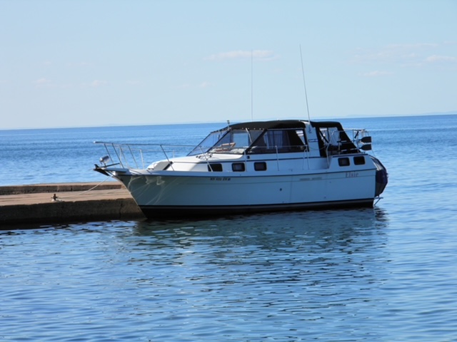 Carver 2807 Riviera | Big Water Boat Broker | Lake Superior