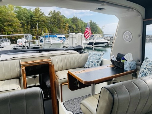 Carver 2807 Riviera | Big Water Boat Broker | Lake Superior