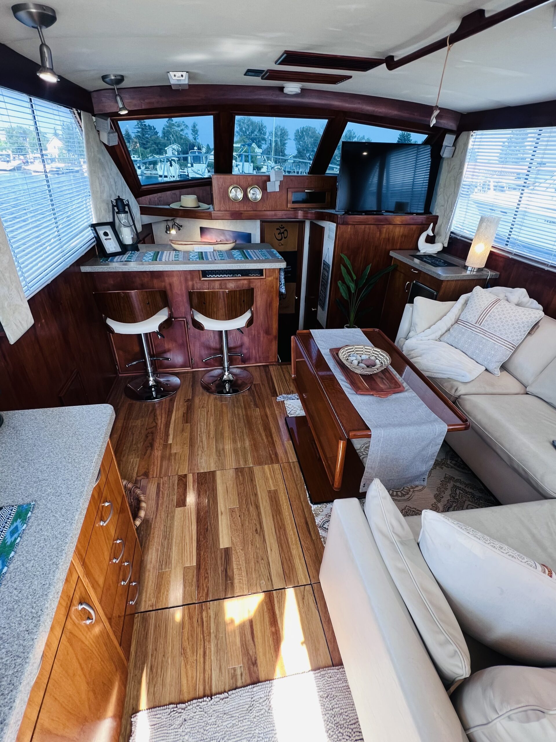 Ocean Yachts 38 Super Sport | Big Water Boat Broker | Lake Superior