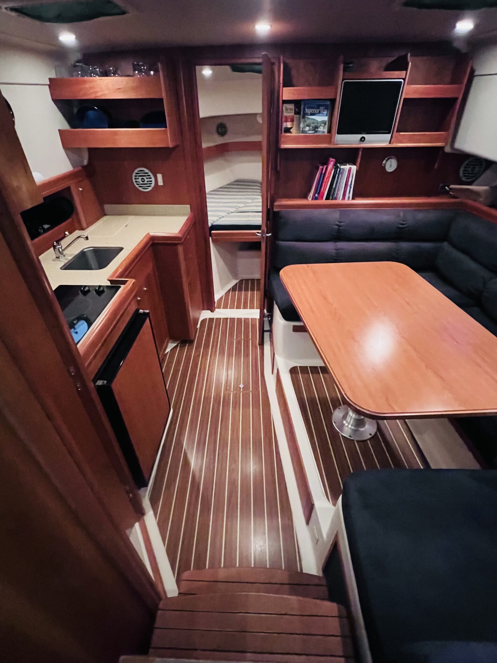 Mainship 34 Pilot | Big Water Boats| Boats For Sale