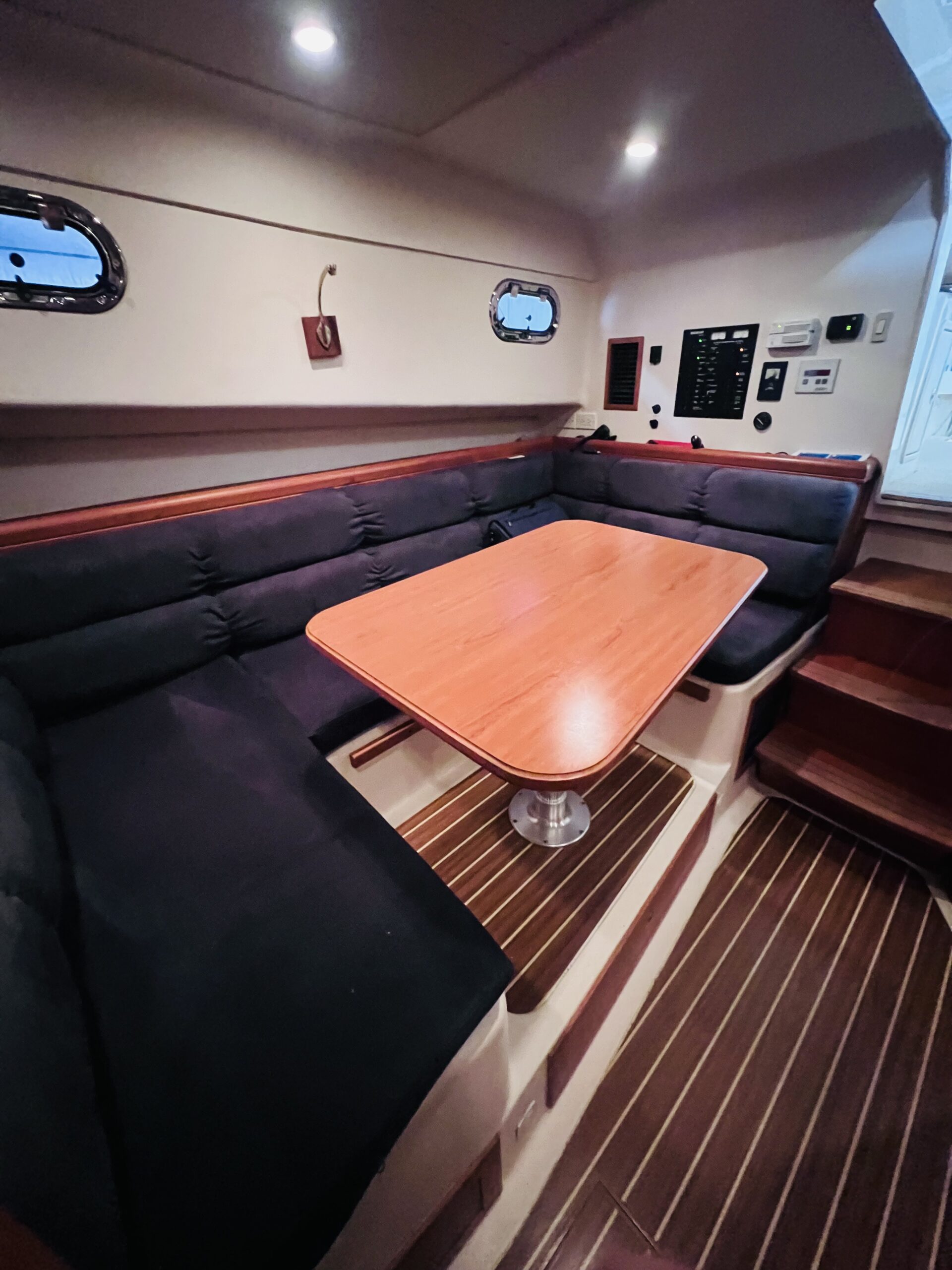 Mainship 34 Pilot | Big Water Boats| Boats For Sale